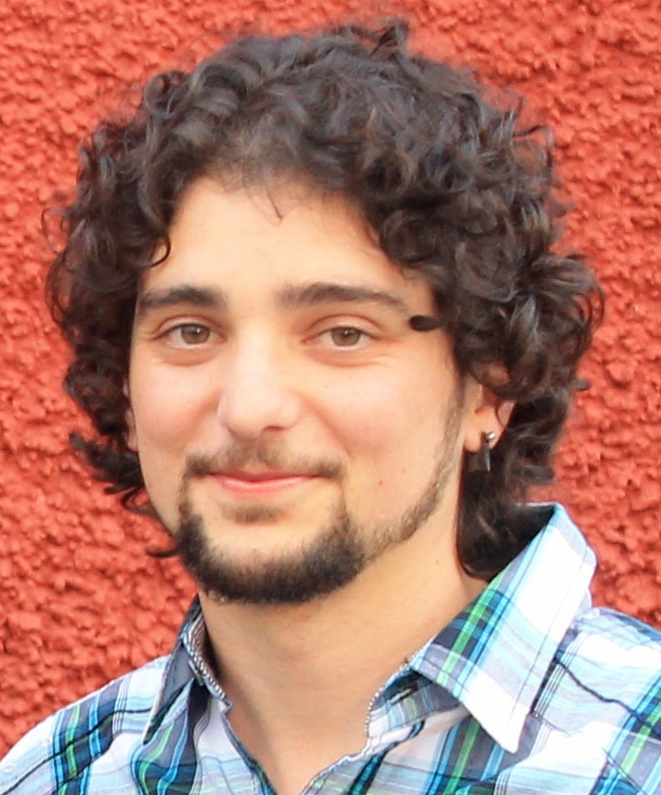 Alberto: "The teacher has an important role, but the primary role ...